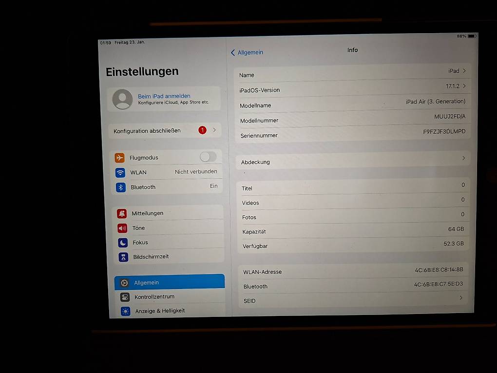 Ipad Air 3 Gen. 64GB (DE/FR) // LIKE NEW! im Kanton Freiburg - tutti.ch