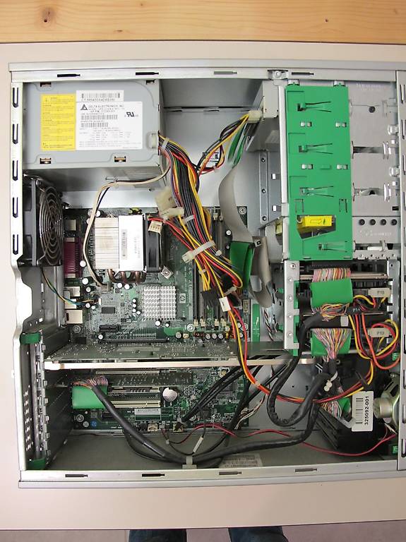 HP CAD-Workstation xw4200 mit Windows XP professional und 3D im Kanton ...