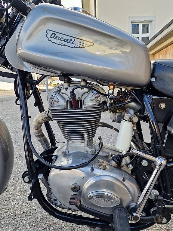 Condor A 350 Motorrad im Kanton Glarus - tutti.ch