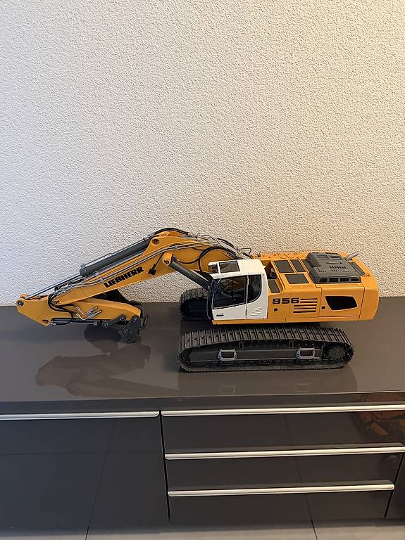 Liebherr Premacon 956 / 960 Bagger kein Fumotec Scaleart im Kanton ...