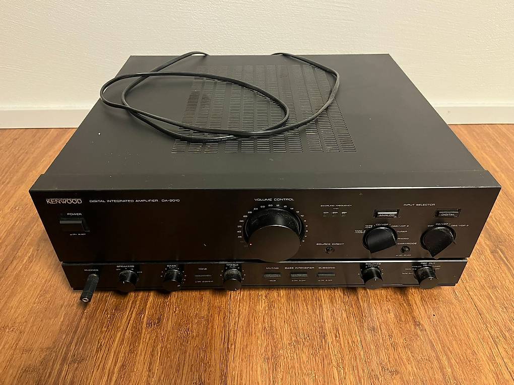 KENWOOD DA-9010 Highend Digitalverstärker im Kanton St. Gallen - tutti.ch