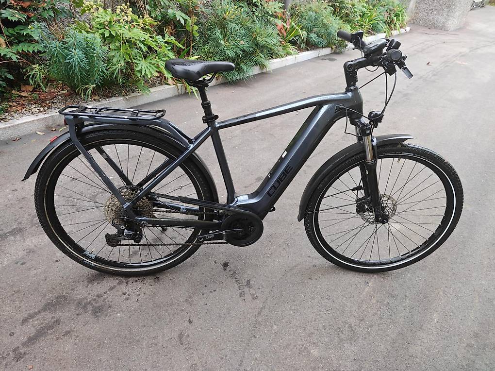 E-Bike Cube Touring Pro Grösse M im Kanton Zürich - tutti.ch