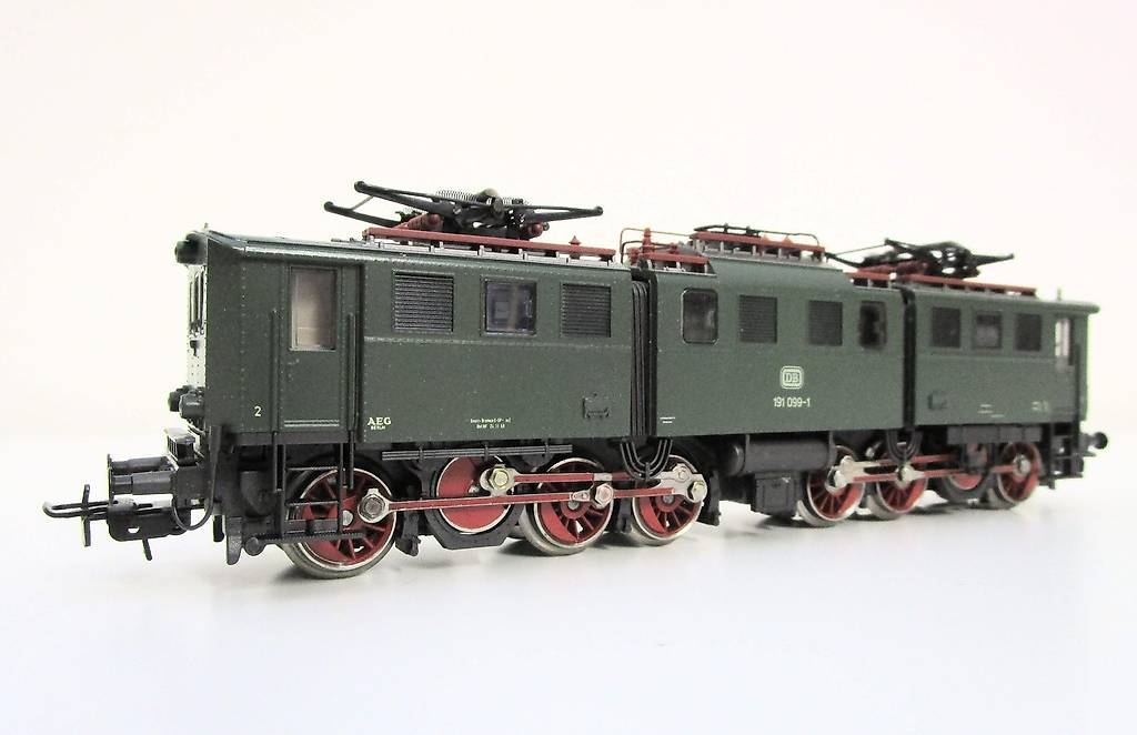 Märklin Art.3329 Elektrolok E191 DB im Kanton Schwyz - tutti.ch
