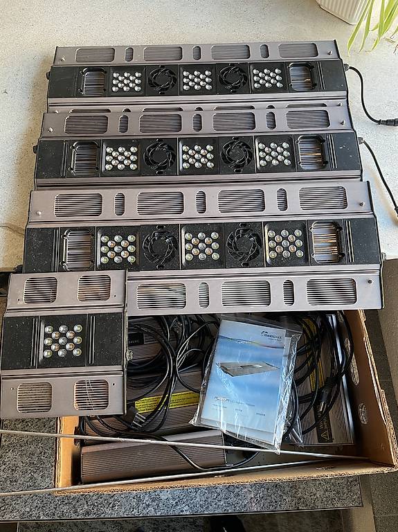 Maxspect LED Lampen Set im Kanton Aargau - tutti.ch