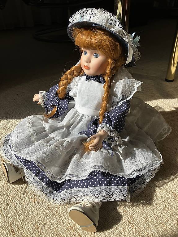 Puppe Imogen-A JB aus the promenade collection Canton Lucerne - tutti.ch