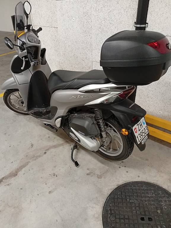 Motorrad Roller Honda im Kanton Zürich - tutti.ch