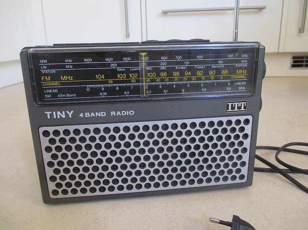 Radio ITT TINY 109B Atelier Baustelle Werkstatt Radio-Hit! im Kanton ...