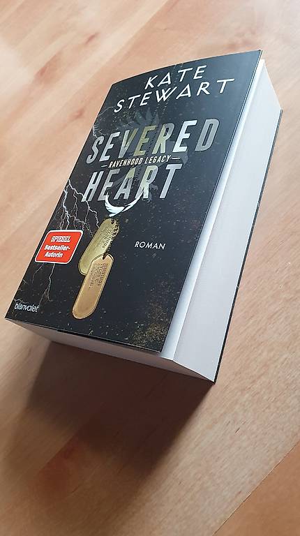 Severed Heart - The Ravenhood Legacy | Kate Steward im Kanton Bern ...