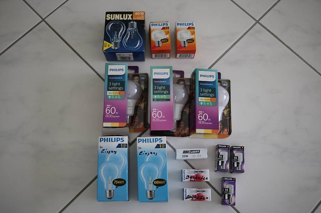 Glühbirnen & LED Lampen Philips, Sunlux verschiedene Watt im Kanton ...