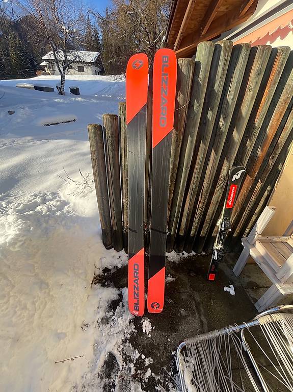 Blizzard rustler 11 freerideski mit Marker Duke 12 pt im Kanton ...