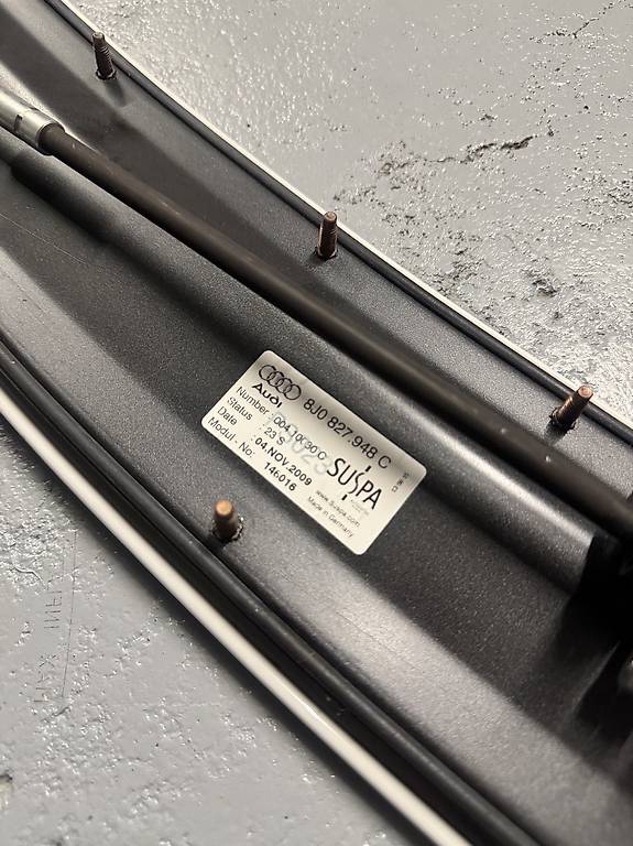 Audi TTs / TT Rs 8J Heckspoiler Original im Kanton St. Gallen - tutti.ch