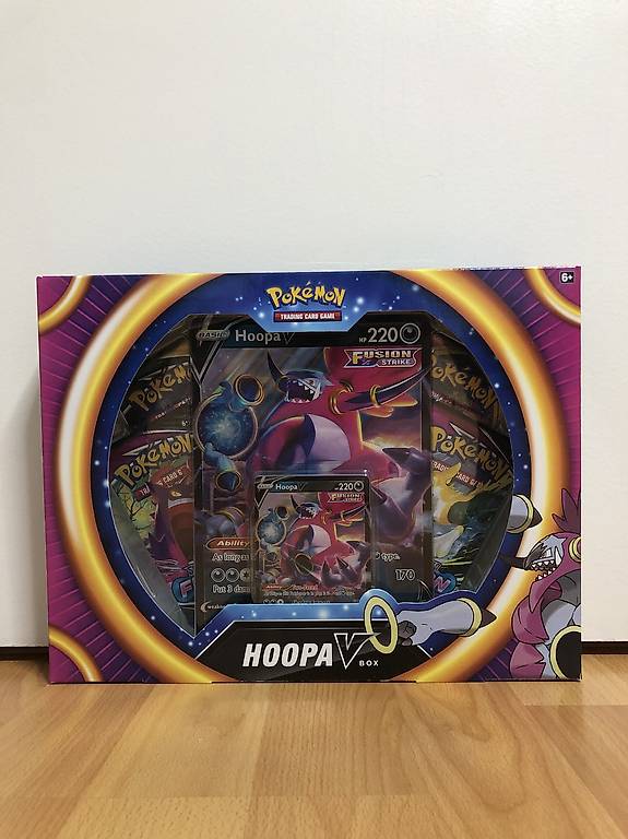 Pokemon TCG Hoopa V Box EN (Evolving Skies) im Kanton Zürich - tutti.ch