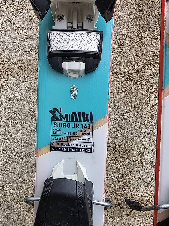 Volkl Shiro Jr 143cm Marker kids skis kinder ski im Kanton Basel-Landschaft - tutti.ch