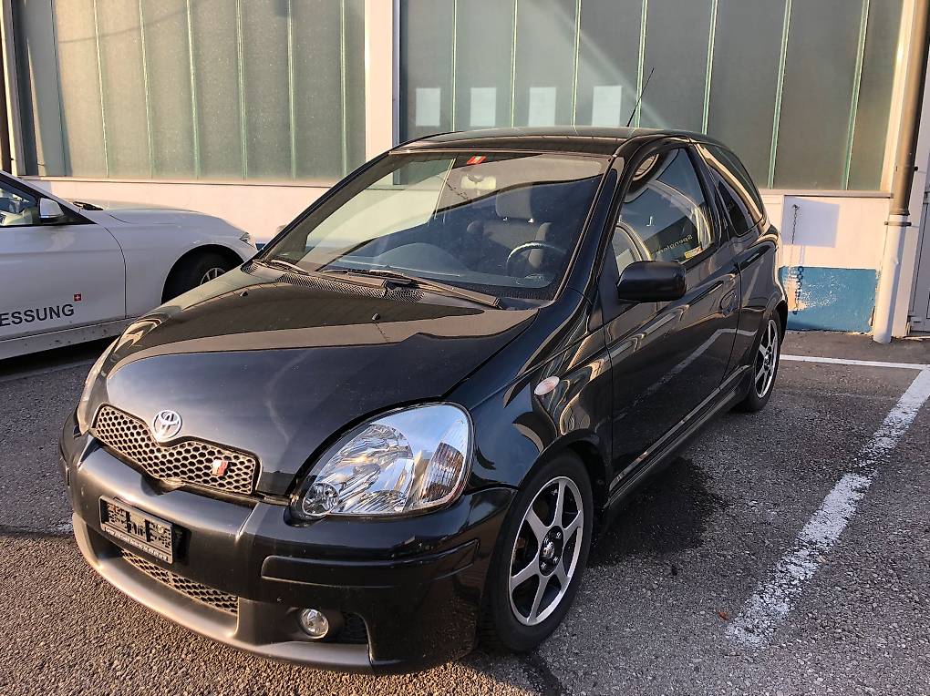 Toyota Yaris 1.5 TS im Kanton St. Gallen - tutti.ch
