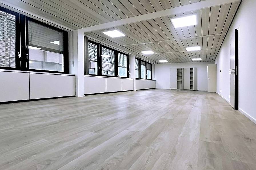 CHIASSO - moderno ufficio in pieno centro im Kanton Tessin mieten ...