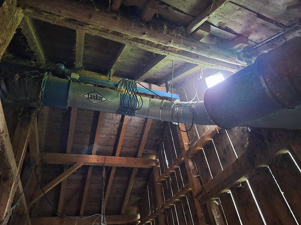 Heugebläse Heubelüftung Teleskopverteiler Lanker im Kanton Aargau ...