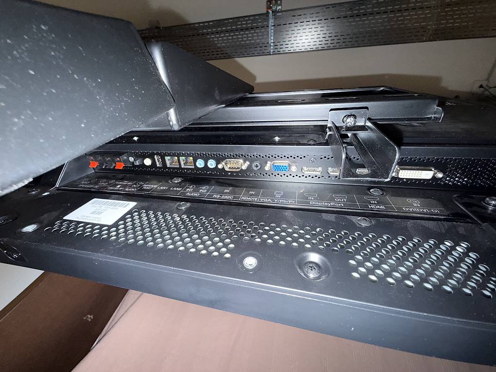 NEC LCD MONITOR MultiSync P463 im Kanton Solothurn - tutti.ch