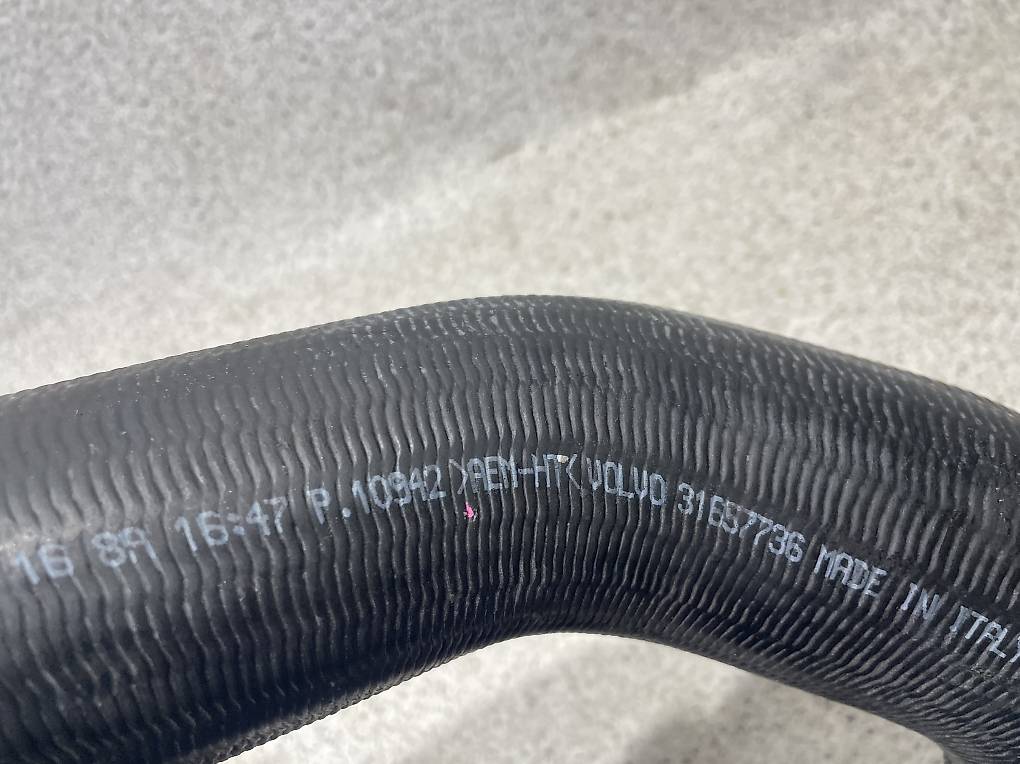 31657736 Ladeluftschlauch Volvo V60 im Kanton Luzern - tutti.ch