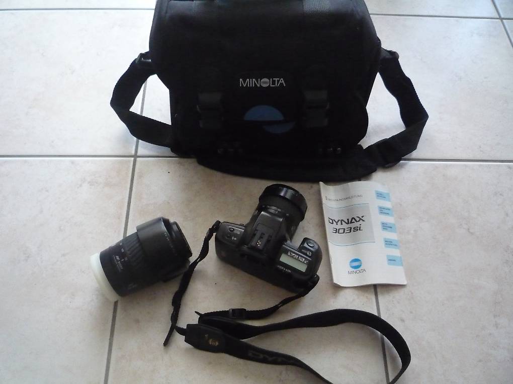 Spiegelreflexkamera MINOLTA DYNAX 303si mit 2 ZOOM Objekte im Kanton ...