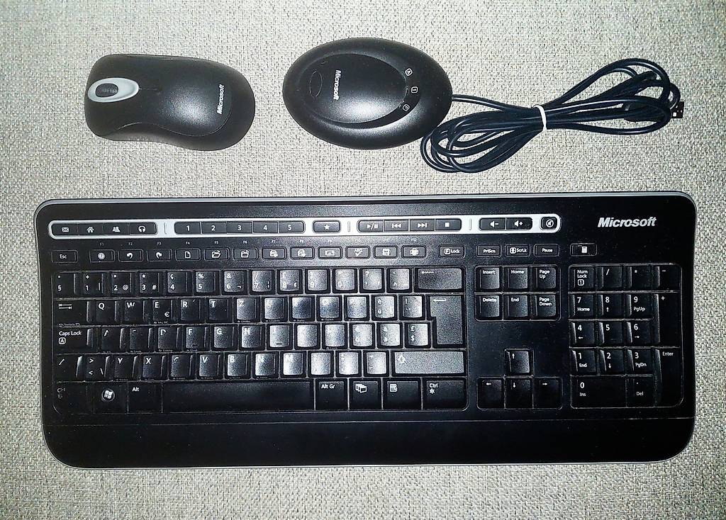 Microsoft Wireless Media Desktop 1000 - Keyboard and mouse Canton ...