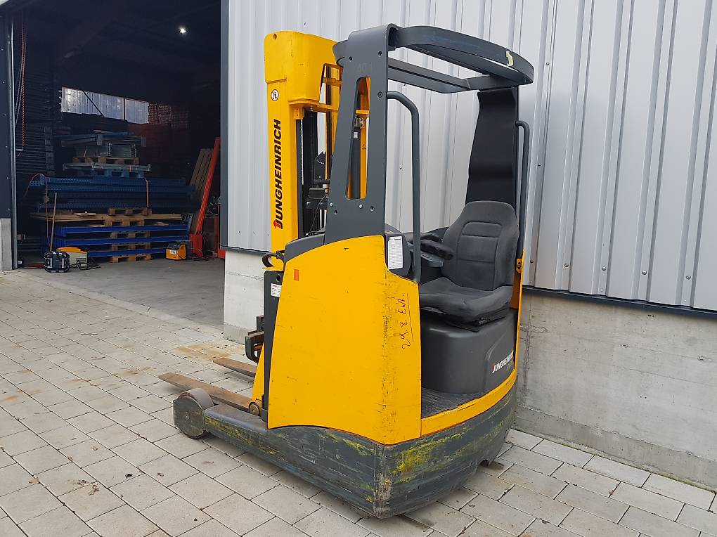 Stapler Jungheinrich ETV 14 Triplex Hub 530cm im Kanton Thurgau - tutti.ch