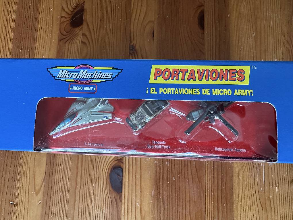 Micro Machines Flugzeugträger Sea Hawk, Galoob, Famosa 64162 im Kanton ...