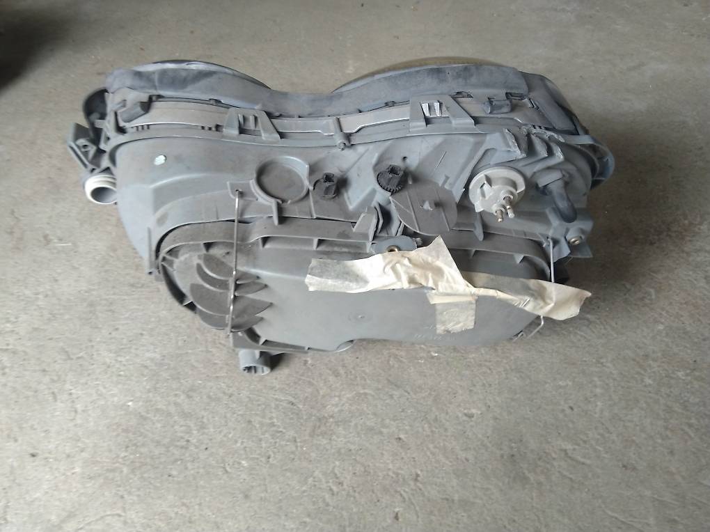 Mercedes E Klass W210 Scheinwerfer Rechts 14434600 im Kanton Aargau ...