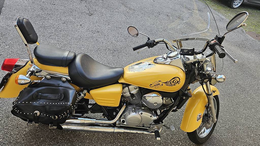 Honda shadow VT 125 Canton Tessin - tutti.ch