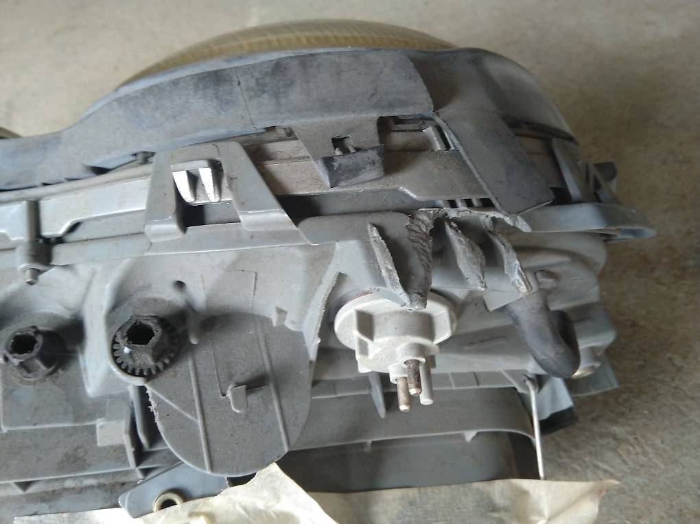 Mercedes E Klass W210 Scheinwerfer Rechts 14434600 im Kanton Aargau ...