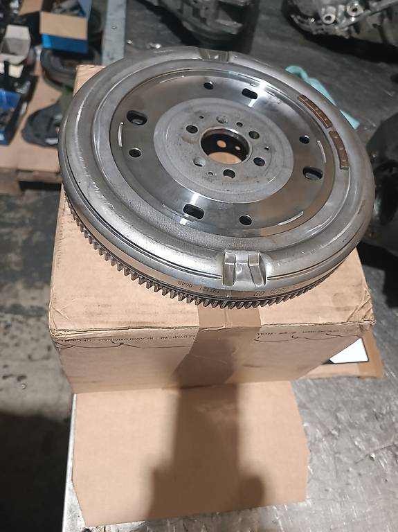 Zweimassenschwungrad Schwungrad DSG 1.4TSI DQ200 0AM im Kanton Bern ...