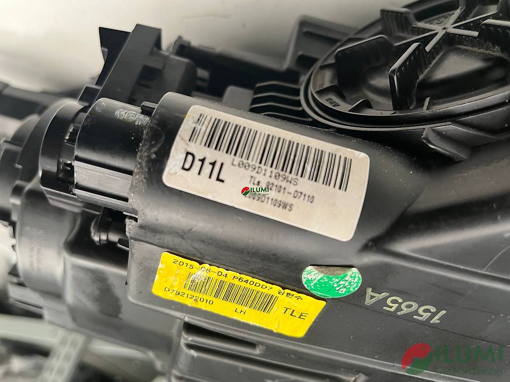 HYUNDAI TUCSON LED SCHEINWERFER LINKS 92101D7000 im Kanton Waadt - tutti.ch