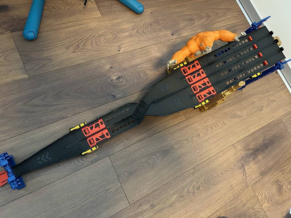 Zuru Metal Machines Gorilla im Kanton Zürich - tutti.ch