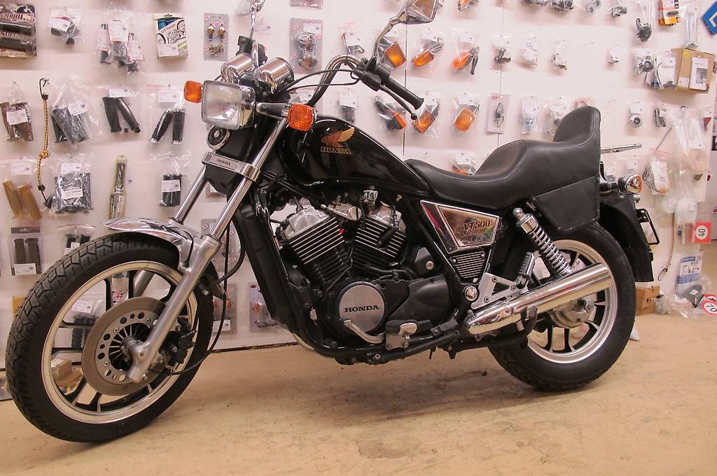 Honda VT 500C Chopper Top Zustand MCReb im Kanton Luzern - tutti.ch