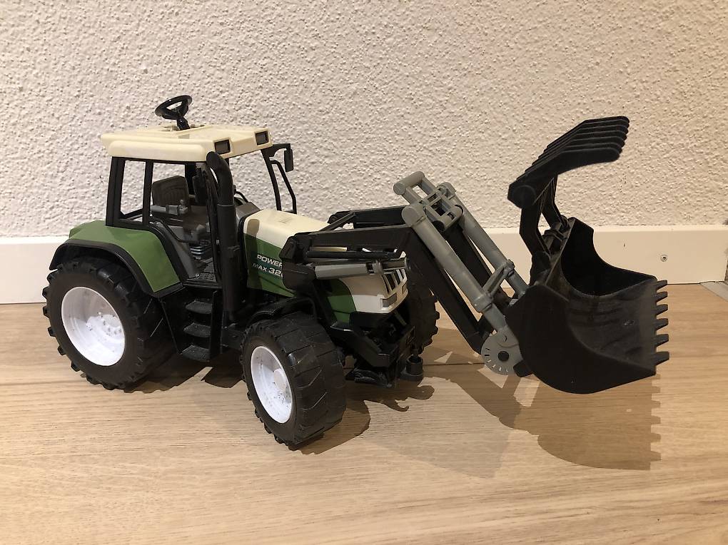 Traktor Power Max 320 mit Frontlader im Kanton Luzern - tutti.ch