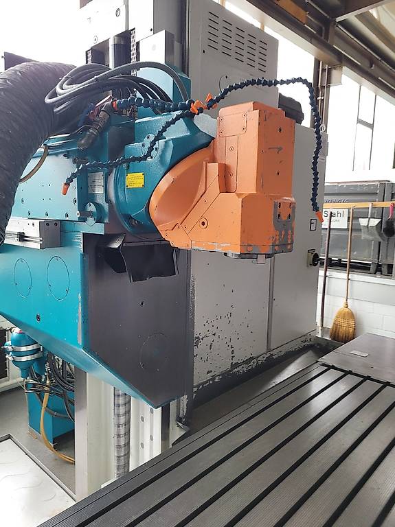 REIDEN BF4 CNC-Fräsmaschine, Heidenhain TNC 530i im Kanton Bern - tutti.ch