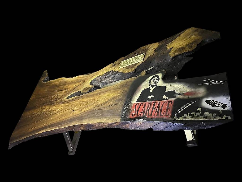 Hochwertiger Scarface Dining Table im Kanton Zürich - tutti.ch