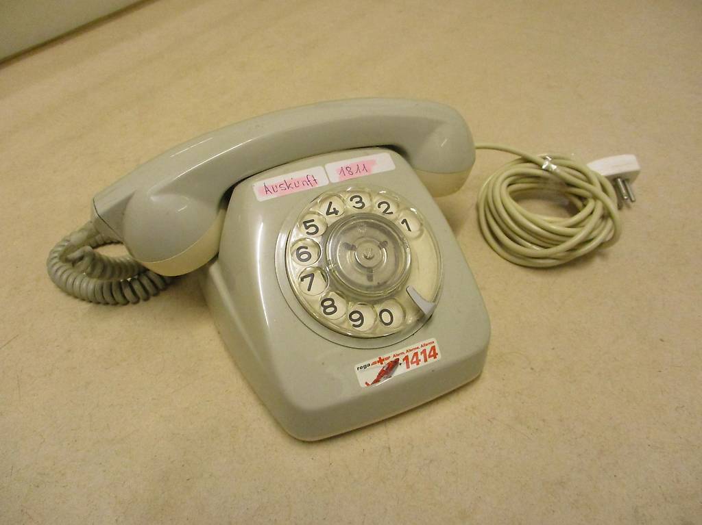 Telefon mit Wählschreibe PTT Hasler Autophon téléphone im Kanton Aargau ...