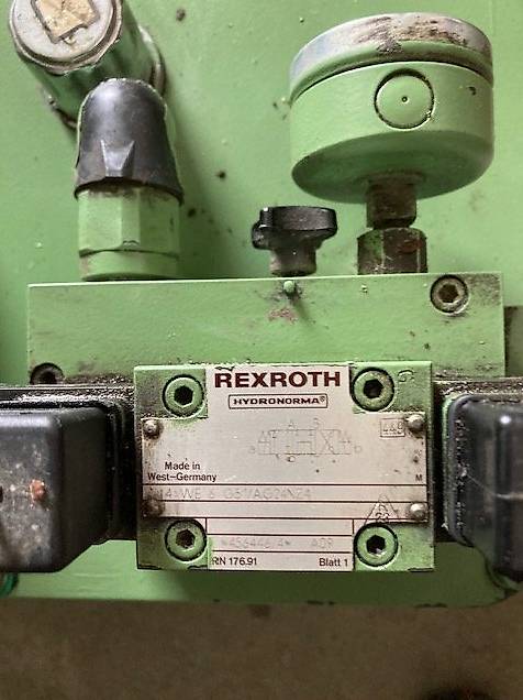 Hydraulikaggregat mit Hydraulikzylinder, Rexroth, im Kanton Luzern ...
