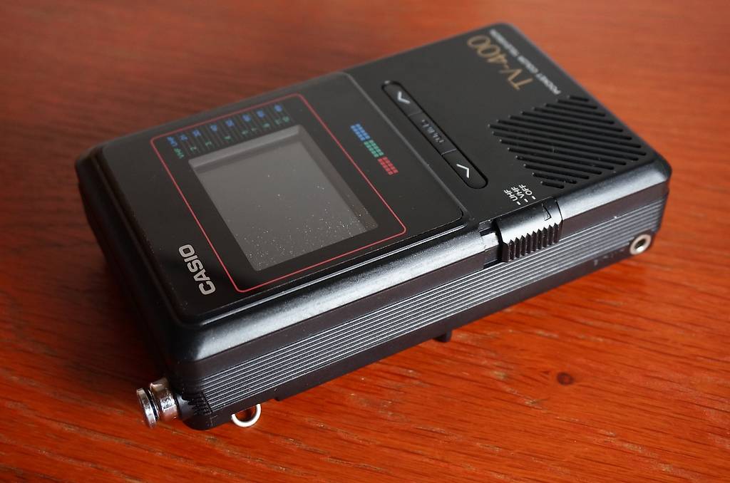 Casio TV-400 Pocket Color Television im Kanton Zürich - tutti.ch
