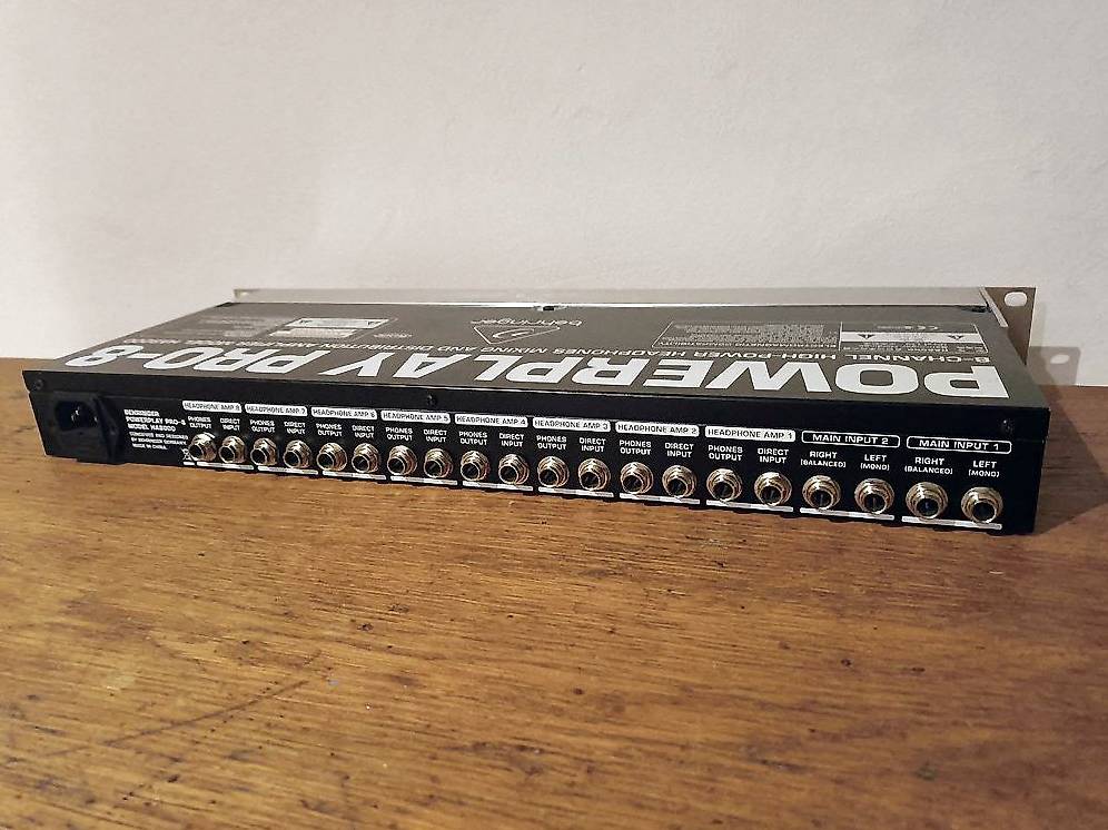 Behringer Powerplay Pro-8 HA8000 Kopfhörer-Vorverstärker im Kanton ...