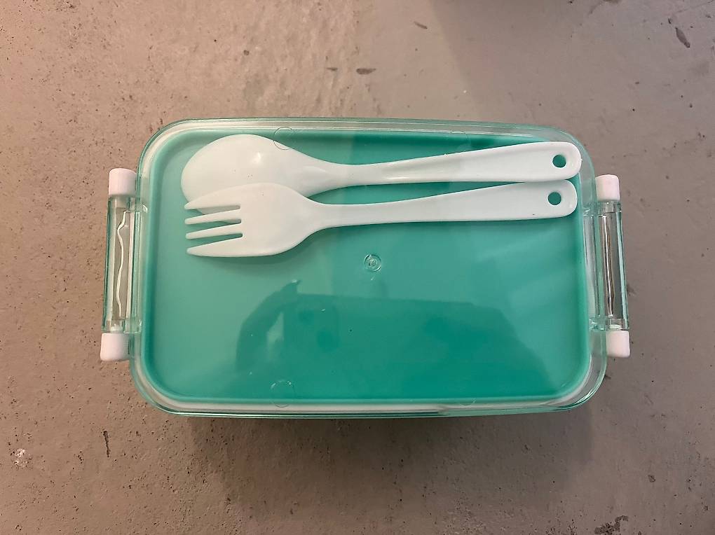 Tupperdose mit Besteck im Kanton Zürich - tutti.ch