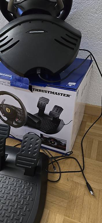 Thrustmaster T80 Ferrari 488 GTB PC, PS4, PS5.Defekt Canton Berne ...
