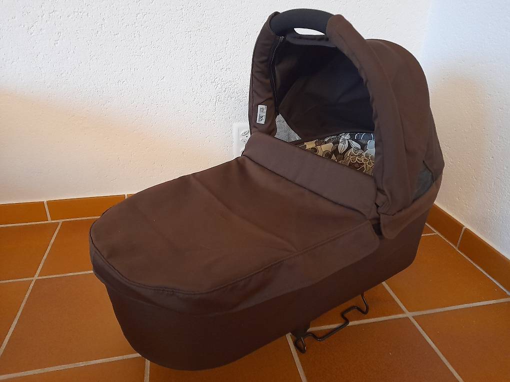 Kinderwagen Teutonia Cosmo komplett mit viel Zubehör im Kanton Bern ...