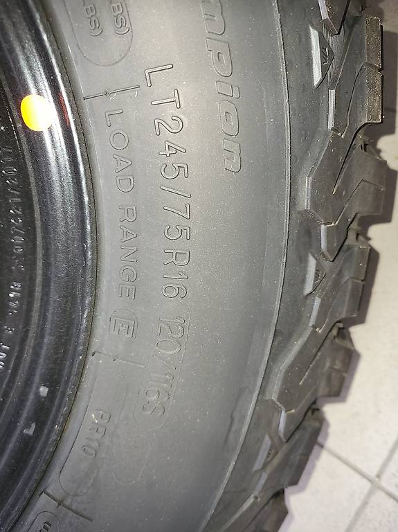 BF Goodrich All Terrain 245/75 R16 für Mercedes Sprinter im Kanton St ...