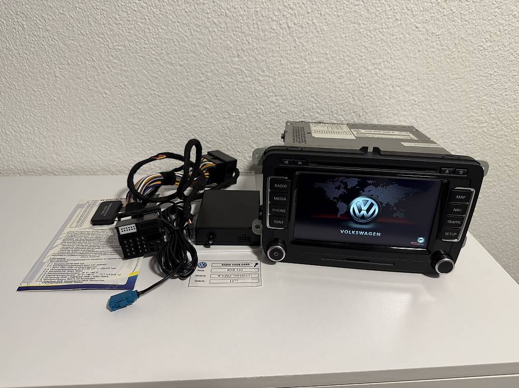 VW Radio RNS 510 mit DAB+ Nachrüstung Set im Kanton Aargau - tutti.ch