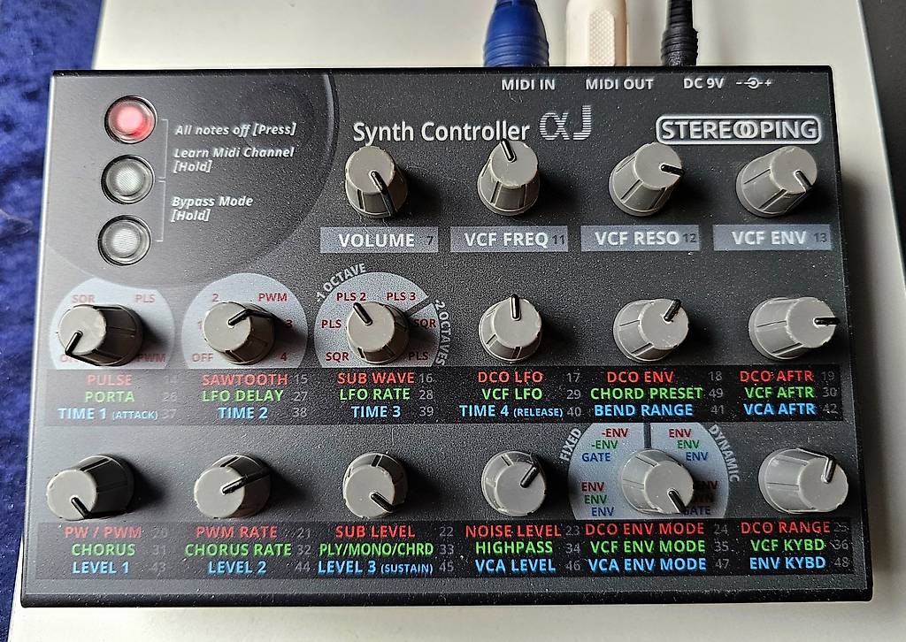 Roland alpha Juno-2 vintage synthesizer mit Controller -TOP! im Kanton ...
