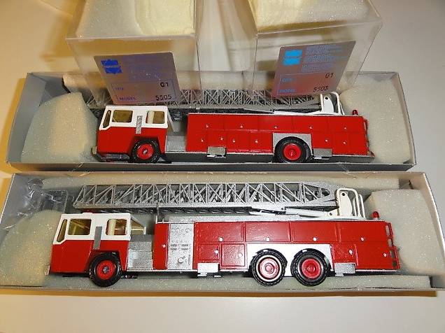 Conrad 5503 und 5505 Feuerwehr Modell LKW im Kanton Thurgau - tutti.ch