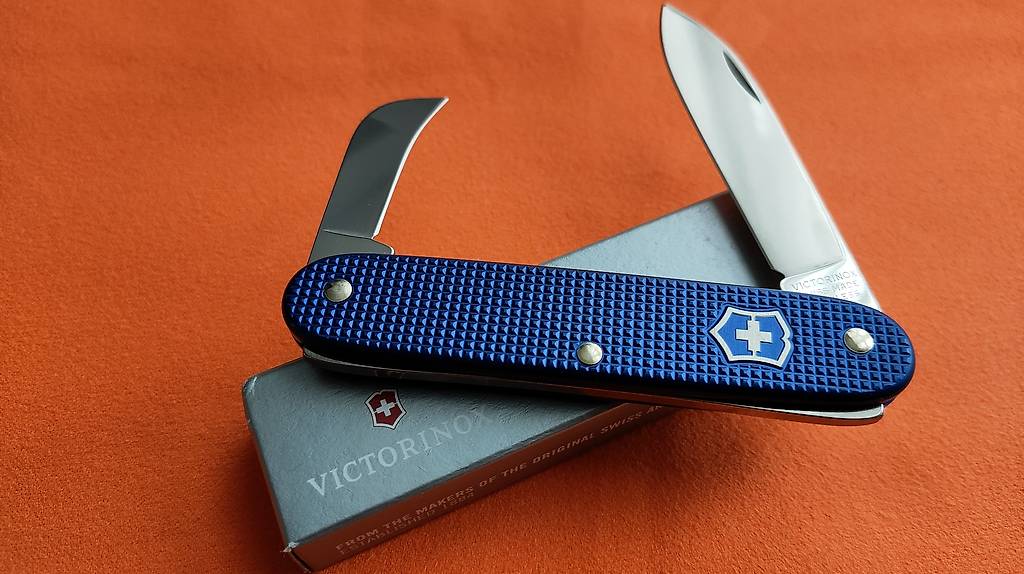 Victorinox alox blau im Kanton Aargau - tutti.ch