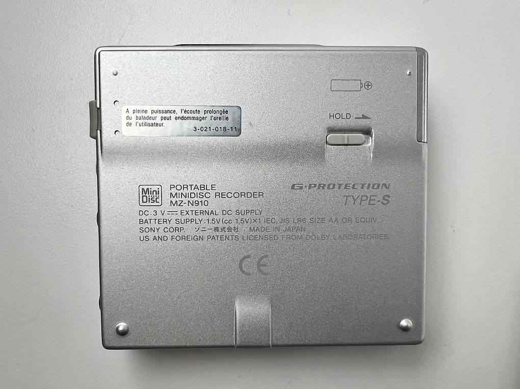 Sony MZ-N910 MiniDisc Recorder, silber im Kanton Bern - tutti.ch