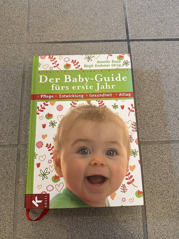 Der Baby Guide fürs erste Jahr Buch im Kanton St. Gallen - tutti.ch